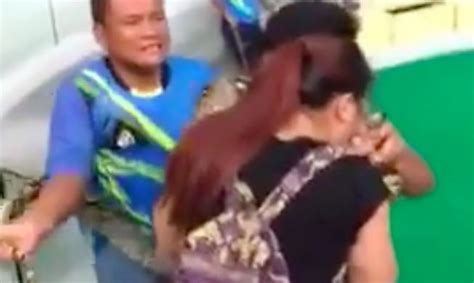 VIDEO Woman Tries To KISS A PYTHON On The Face And The Response Is Savage John Hawkins Right