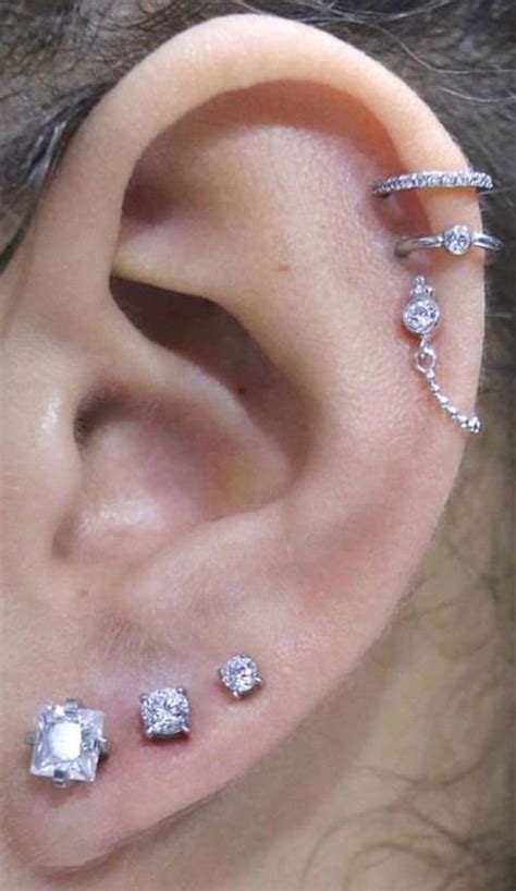 𝖕𝖎𝖓𝖙𝖊𝖗𝖊𝖘𝖙 𝖌𝖆𝖇𝖗𝖎𝖊𝖑𝖑𝖊𝖌𝖆𝖗𝖙𝖍 Ear Jewelry Triple Ear Piercing Earings Piercings
