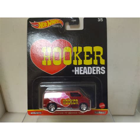 DODGE VAN 1977 CUSTOM HOOKER HEADERS 1 64 HOT WHEELS PREMIUM BCN