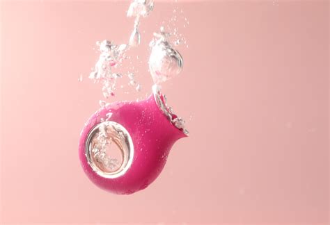 Honey Play Box Review Alvina Clit Licking Tongue Vibrator Honey