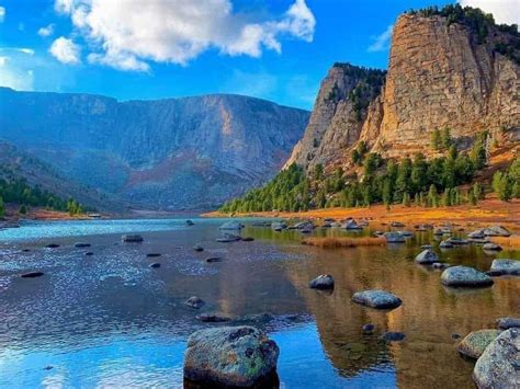 ХЭРХЛҮҮР ГУРВАН НУУРЫН АЯЛАЛ