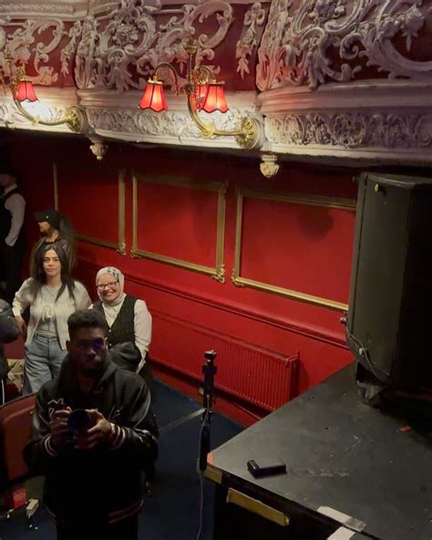 Celebrating A Useless Award And I Am Back On X 🤔 باسم يوسف وجائزة مالهاش لازمة وإكس رجع تاني