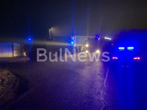 МВР излезе с подробности за жестоката катастрофа с два ТИР а край Враца