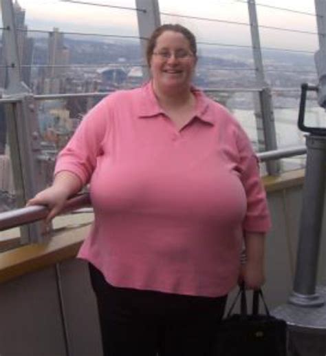 Pin On Tammy Huge Bra Ssbbw Big Bra