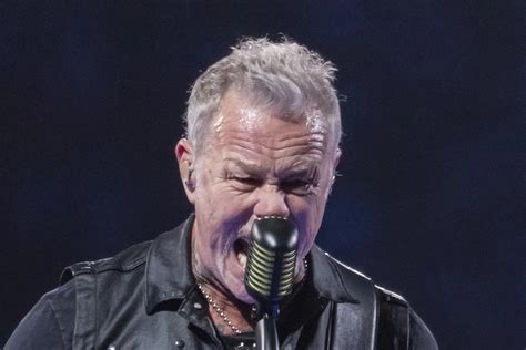 Album Noir De James Hetfield Take A Look Inside James Hetfields