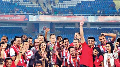 Mohammed Rafiques Header Kolkatas Crown