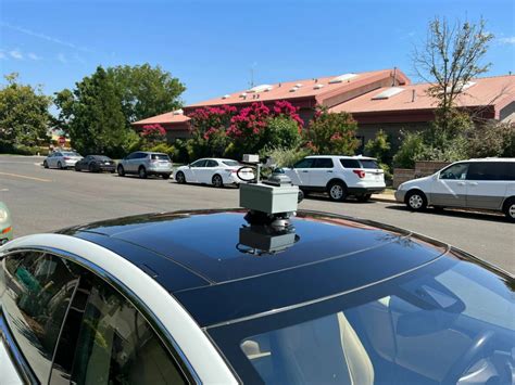 Seamless Indoor Outdoor Mapping Navigating Two Worlds As One