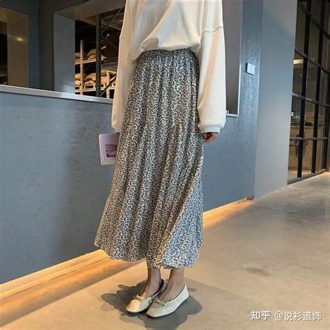 金丝绒半身裙怎么搭配才好看？学会这三招，穿起来洋气又保暖 知乎