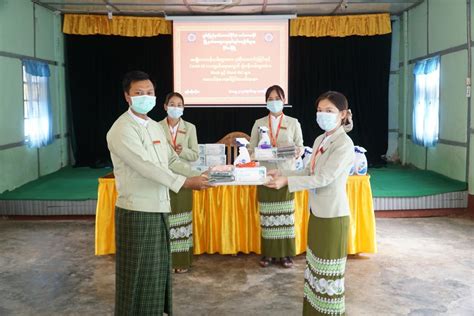 မိုင်းပန်မြို့၌ ကွင်းဆင်း၍ လုပ်ငန်းဆောင်ရွက်နေရသော ဝန်ထမ်းများအတွက် နှာခေါင်းစည်းနှင့် လက်သန့