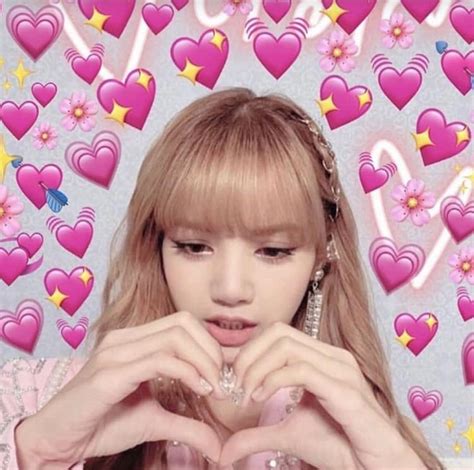 Lisa Blackpink Blackpinkmemes Blackpink Memes Blackpink Photos Images
