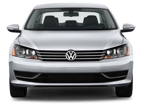 Image 2013 Volkswagen Passat 4 Door Sedan 25l Auto Se Front Exterior