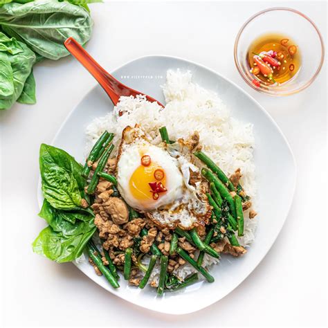 5 Minute Thai Basil Chicken Stir Fry With Rice Green Beans And Fried Egg