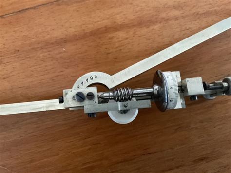 Ancien Instrument De Mesure Planimetre De Jacob Amsler Eur 130 00 Picclick Fr