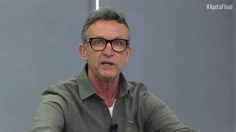 Craque Neto Elege Fenômeno Do Futebol Brasileiro Hoje Mais Que Pelé