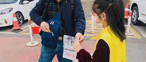 公益小天使“我是卖报的小行家”报纸活动人生