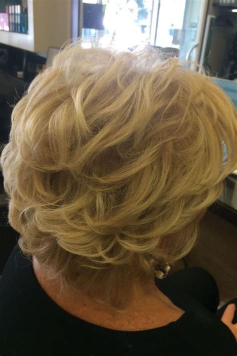 24 Wonderful Wash And Wear Haircuts For Women Over 60 Artofit