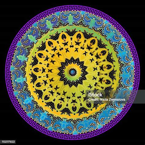 바로크 벡터 만다라 패턴입니다 꽃 골동품 장식 배경입니다 화려한 꽃 도트 그리스어 키 미 어와 라운드 럭셔리 만다라 장식 패널 타일 배경 화면 직물 인쇄를 위한 디자인 0