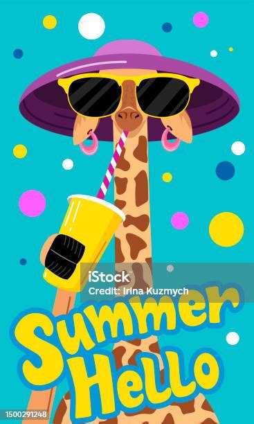 모자를 쓴 기린과 선글라스가 파란색 배경에 음료를 마시는 벡터 세로 여름 밝은 배너 개념에 대한 스톡 벡터 아트 및 기타 이미지 개념 개념과 주제 계절 Istock