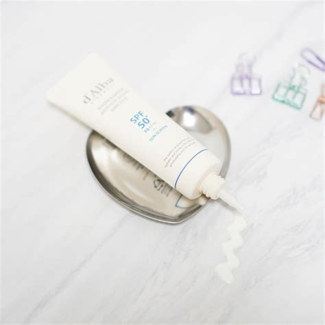 반해별 협찬 나만의 공간에 좋은 향기 가득🌿 세월이 지나도 아름다운 명화의 감각적인 디자인이 담겨있어 인테리어 오브제로도 사용하기 좋은 디스이즈명화 디퓨저 지속력을