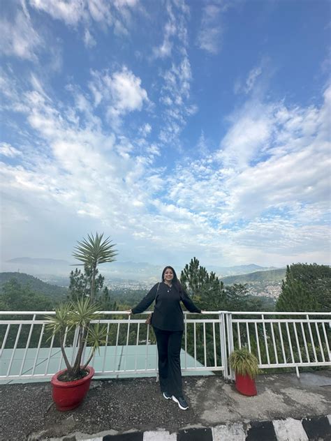 Hira Munawar On Linkedin My Holiday With Friends Was Just What I Needed After A Long Work Week