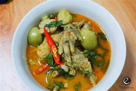 แกงเขียวหวานไก่ ใส่ตีนไก่ ทานกับขนมจีน แซ่บสุดซอย วิธีทำ