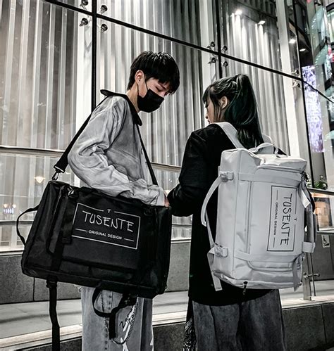캠퍼스 백팩 학생 책가방 대학생 캐주얼 백팩 대형 여행 가방 빅사이즈 크로스백 보스턴백 티몬
