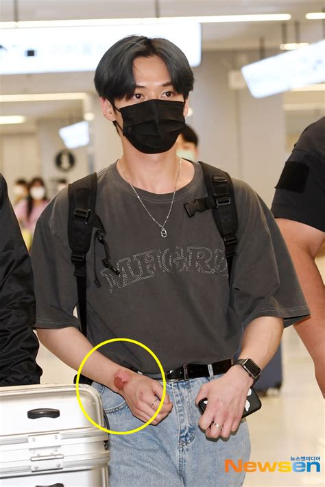 스트레이키즈 리노 ‘손목에 아파 보이는 상처[포토엔hd] 뉴스인코리아