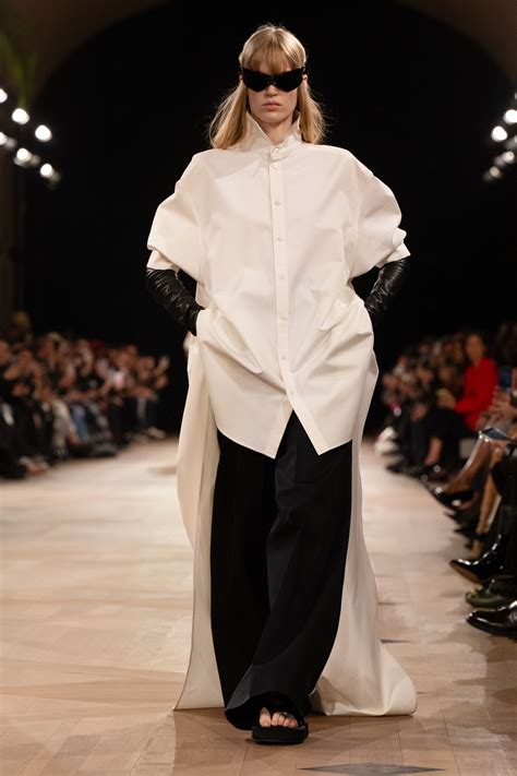 Balenciaga Spring 2026 Ready To Wear Runway Fashion Show And Collection