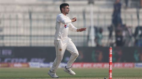 Abrar Ahmed कुरान के लिए छोड़ा था क्रिकेट रोज 20 घंटे टैक्सी चलाकर