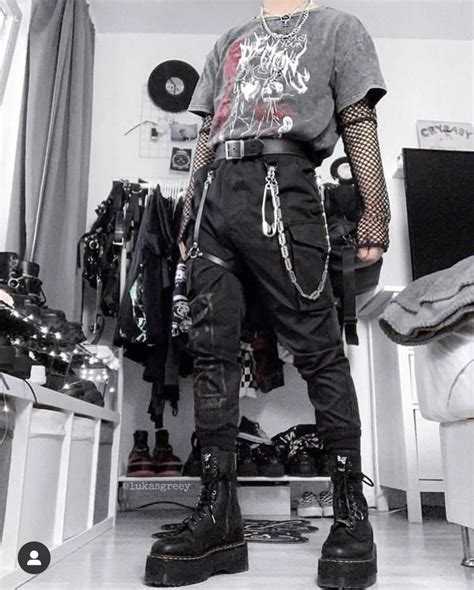 Pin By Makayla Parris On Outfit Ideas Punk Style Outfits Aesthetic
