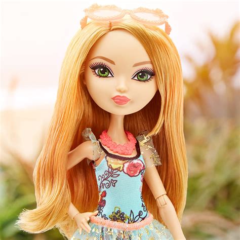Ever After High Mirror Beach Ashlynn Ella