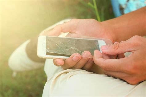 Best Smartphone Screen Protectors Sept BestReviews
