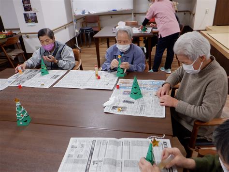 デイサービス クリスマスツリーを作ろう 洗心園