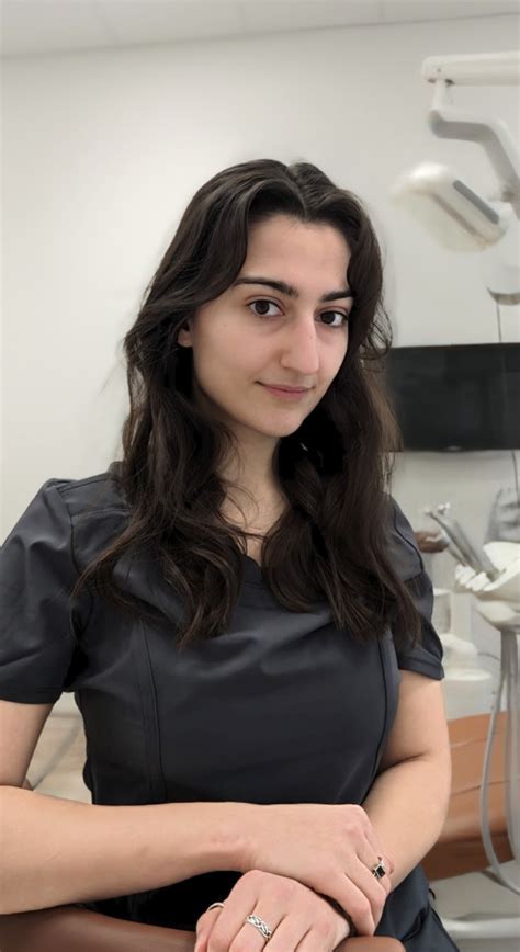 Д р Василена Панайотова Зъболекар Стоматолог София Супердок