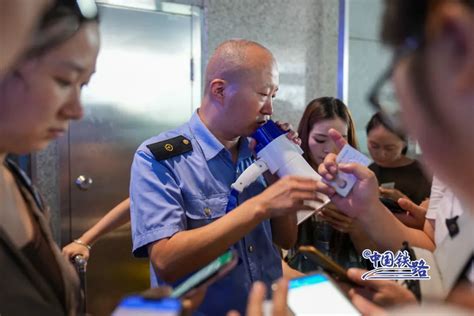 内江连续发生3次地震 部分列车出现不同程度晚点 四川在线