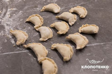 Пиріжки з яблуками Рецепт пиріжків з листкового тіста від Євгена Клопотенка