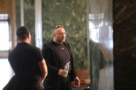 За пети път Отложиха делото срещу Митьо Очите