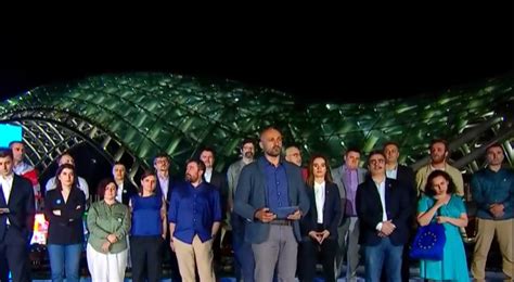 საქართველოში პოლიტიკური მოძრაობა თავისუფლების მოედანი“პარტიად იქცა Express News