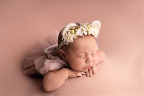 Услуги Фотограф новорожденных малышей в Омске Эльвира Камаева