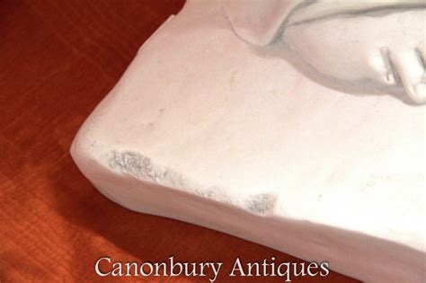 Classical Venus De Milo Statue Stone Sculpture