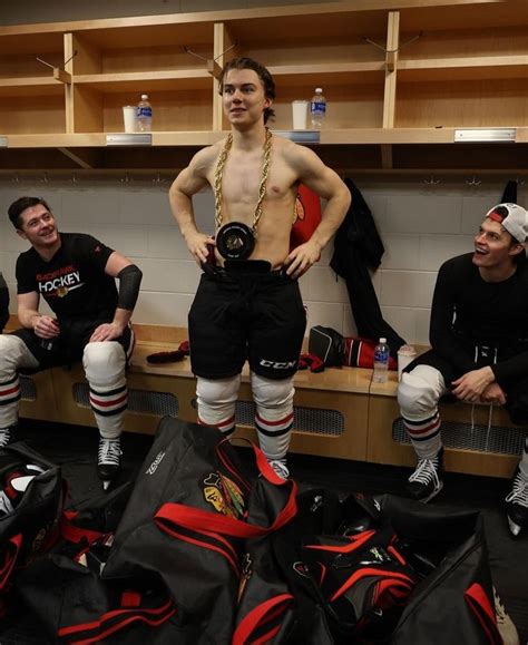 Pin By Fbueller87 On Chicago Blackhawks Hockey Girlfriend Hot Hockey