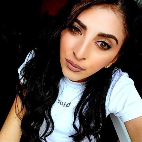 ელვა გოგო თბილი ბიჭები მომწონს მე Facebook