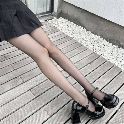 Колготки Miu Miu купить с доставкой по выгодным ценам в интернет магазине Ozon 1476444697