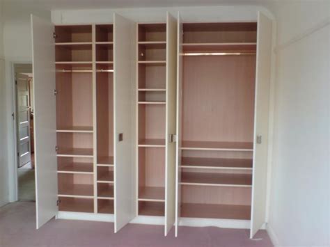 รวมไอเดีย 28 ตู้เสื้อผ้า บิวท์อินภายในห้องนอน สะท้อนรสนิยมในการตกแต่ง และการใช้ชีวิต Naibann