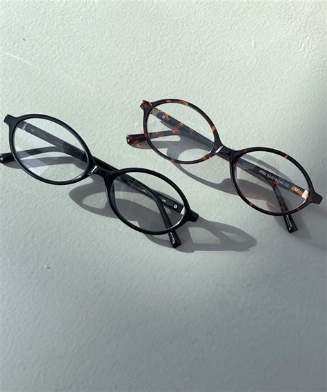 [트렌디 쌩얼필수템] 긱시크 안경 에이블리