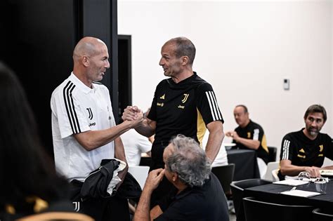 زیدان حضور در خانواده یوونتوس زیباترین اتفاق بود؛ مربی گری؟ خواهیم دید