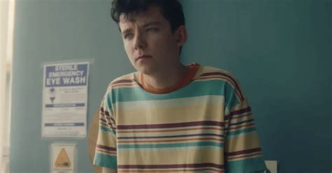 xem xong sex education tôi ký đơn ly hôn chóng vánh trong chuyện tình cảm ai yêu nhiều sẽ