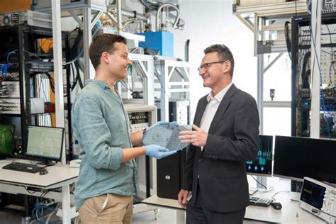 Diraq Demonstrates High Fidelity Quantum Chips Australian