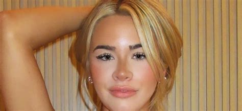 Emily Elizabeth Stuns In Tiny Bikini Asks Fans Where To Next