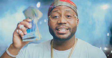 Watch Cassper Nyovest Makes It Rain On Tito Mboweni Music Video Yomzansi Documenting The